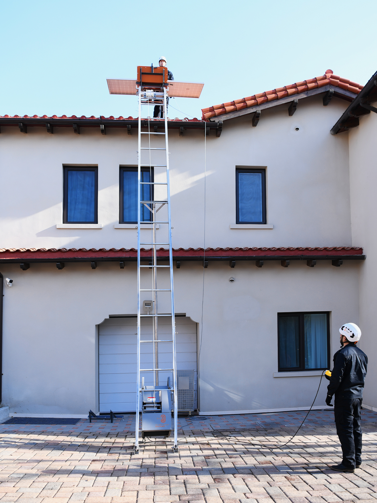 Ladder Hoist - 3S Industry