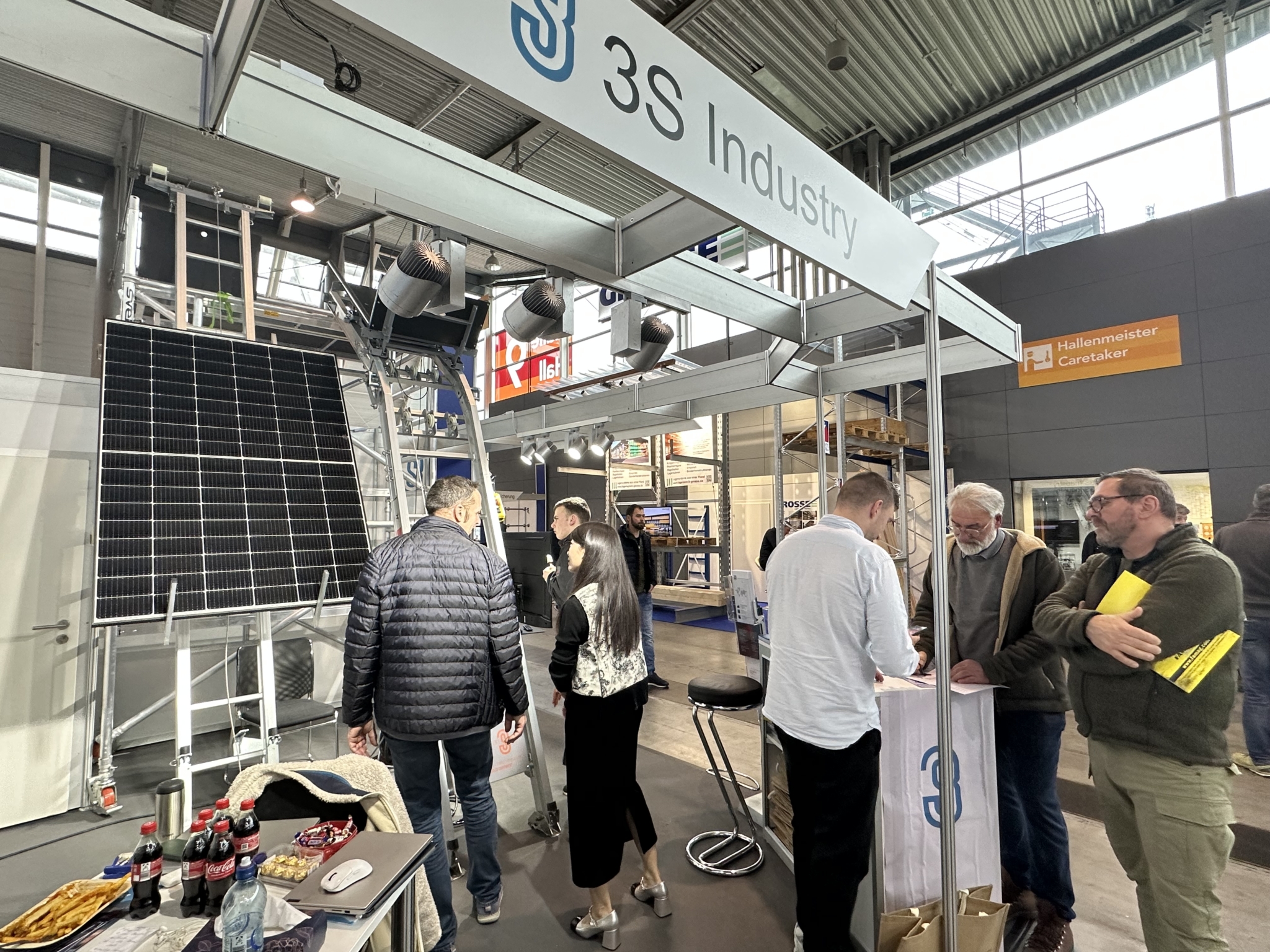 The Wonderful Performance of 3S LIFT Ladder Hoist at DACH+HOLZ 2024 ...